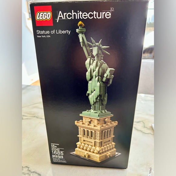 Lego | Toys | Lego Architecture Statue Of Liberty Green And Tan ...